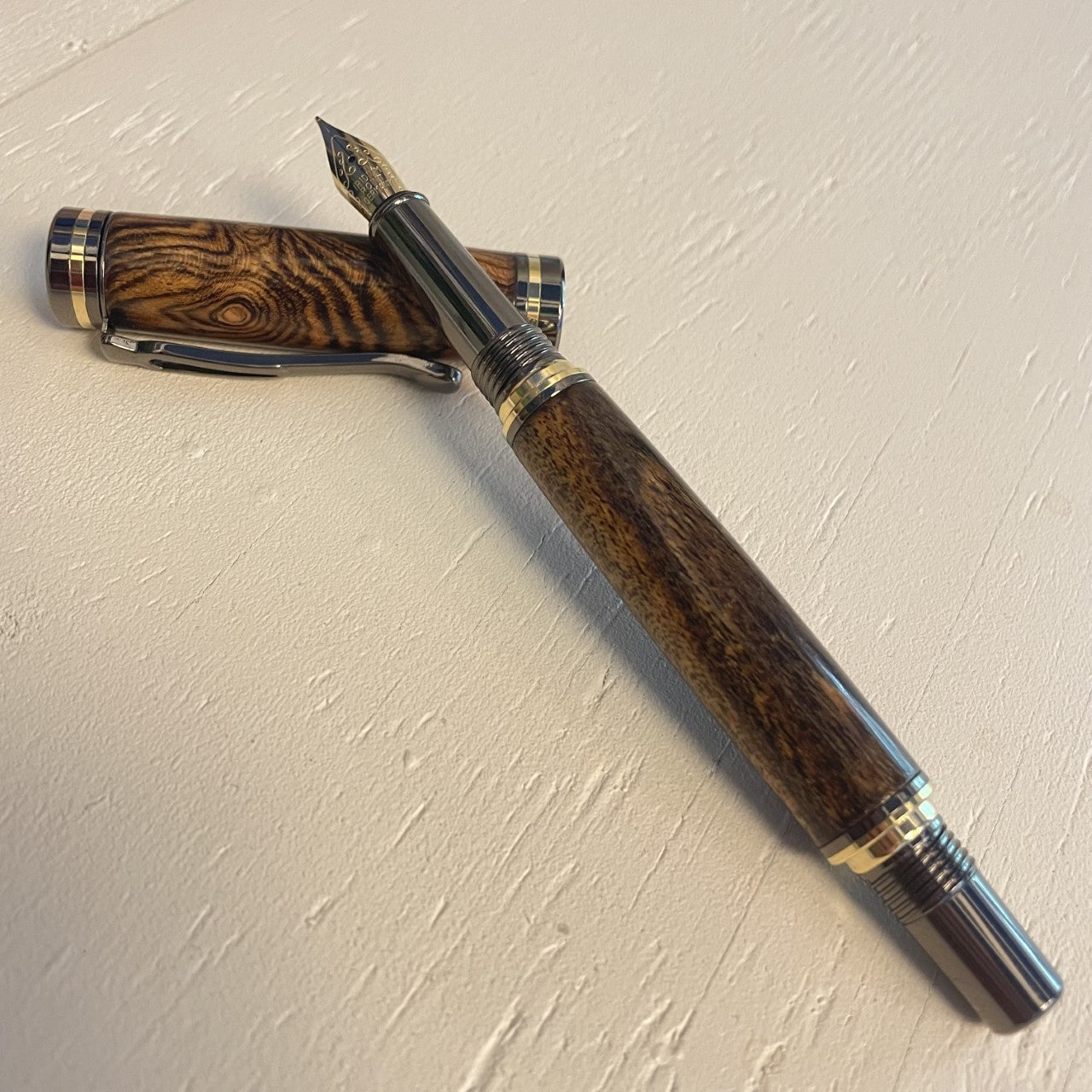 Custom Fountain Pens – Dafni Woodworking